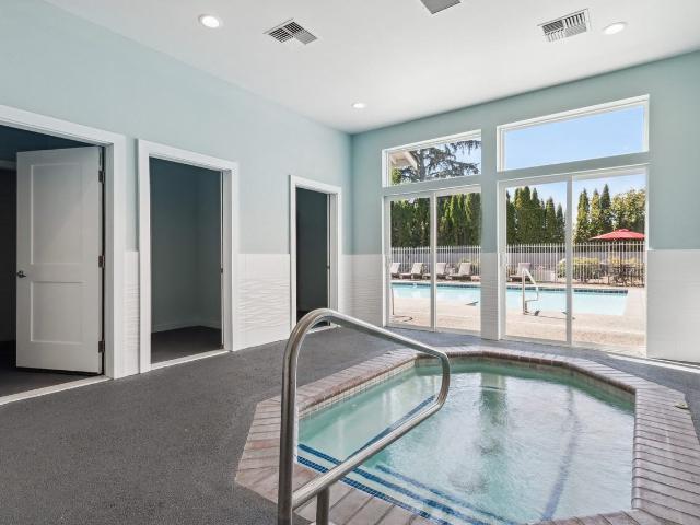 Cambridge Court 3 Bedroom Apartment for Rent at 2323 9th Ave Sw, Olympia, WA 98502 South Westside