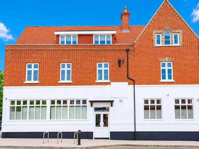 Cambridge Court, Camberley GU15, Room to rent, £1,200 pcm | PrimeLocation