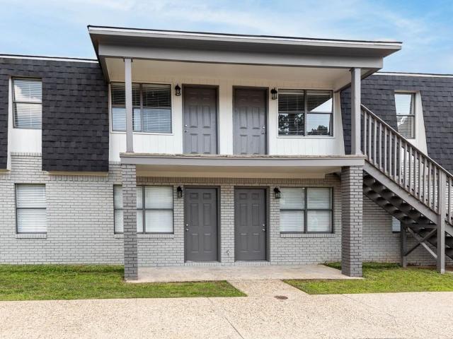 Cambridge Court Apartment Homes 2 Bedroom Apartment for Rent at 3807 Newhaven Dr, Hattiesburg, MS 39401