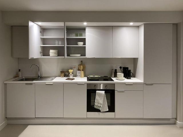 Cambridge Court SM6, 2 bed flat to rent, £1,750 pcm | PrimeLocation