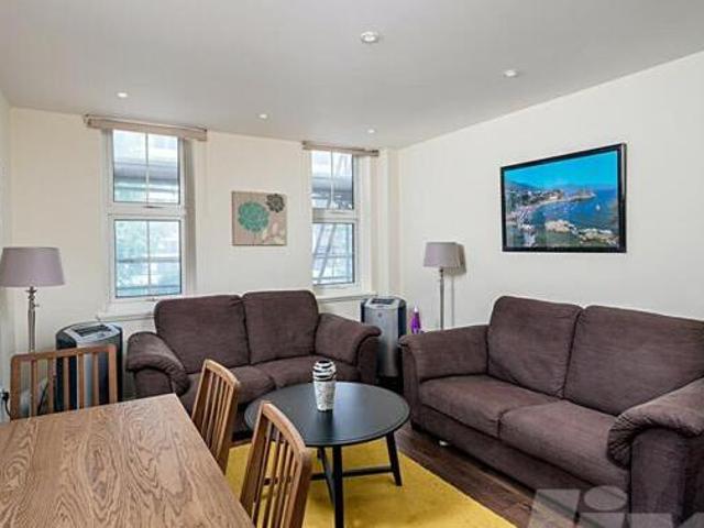 Cambridge Court, Sussex Gardens, 2 Bedroom Flat