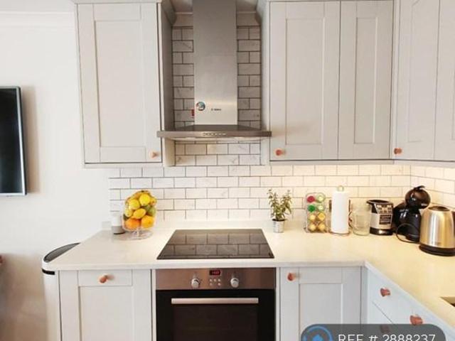 Cambridge, Cambridge, CB4 2 bed flat to rent £1,950 pcm £450 pw