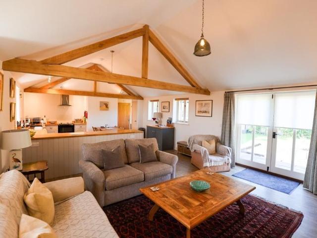 Cambridge CB21, 2 bed property to rent, £1,650 pcm | PrimeLocation