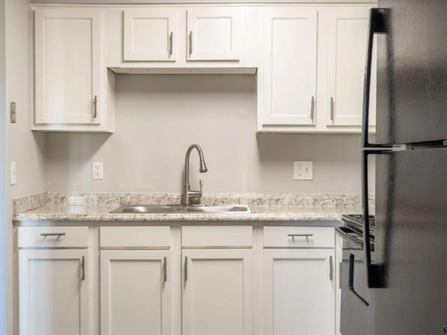 Cambridge Apartments 1 Bedroom Apartment for Rent at 600 Cambridge Blvd, Clarksville, IN 47129