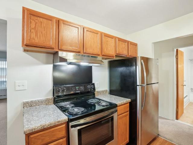 Cambridge Apartments 2 Bedroom Apartment for Rent at 6954 N Inkster Rd, Dearborn Heights, MI 48127