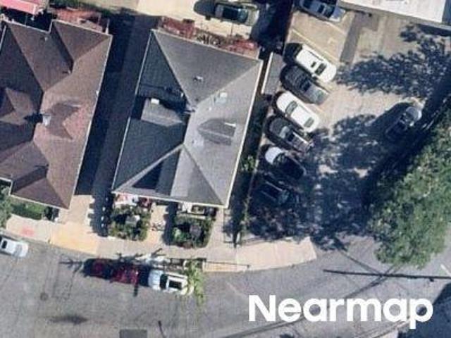 Cambridge Ave Apt 4l