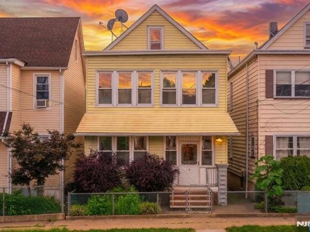 Cambridge Ave, Garfield, Home For Sale
