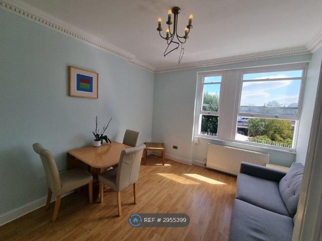 Cambridge Gardens, London W10, 2 bed flat to rent, £2,500 pcm | PrimeLocation