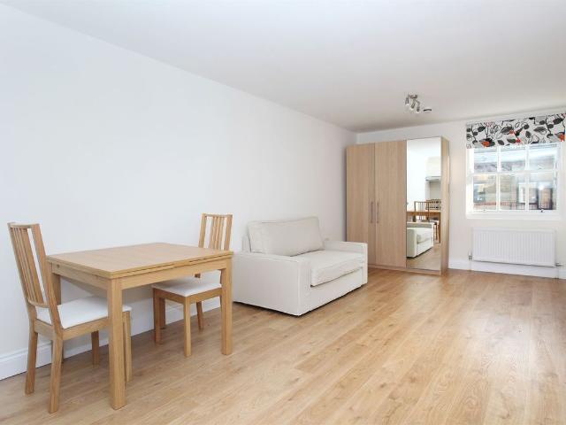 Cambridge Grove, Hammersmith, London W6, Studio to rent, £1,350 pcm | PrimeLocation