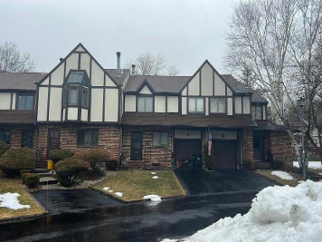 Cambridge Dr