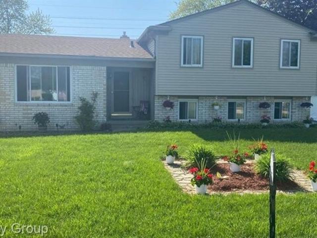 Cambridge Dr, Sterling Heights, Home For Sale