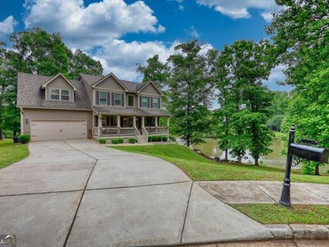 Cambridge Farms Dr, Hoschton, Home For Sale