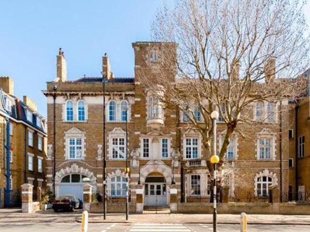 Cambridge Heath Road, London, 1 Bedroom Maisonette