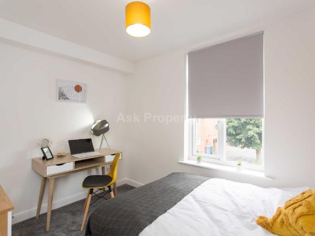 Cambridge Street, Mansfield NG18, Room to rent, £477 pcm | PrimeLocation