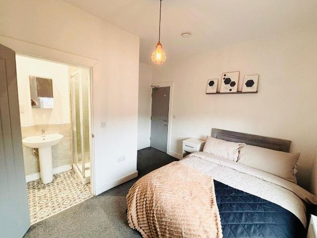 Cambridge Street, Castleford WF10, Room to rent, £495 pcm | PrimeLocation