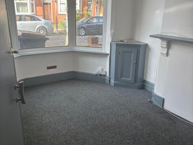Cambridge Street, Leicester LE3, 3 bed terraced house to rent, £1,100 pcm | PrimeLocation