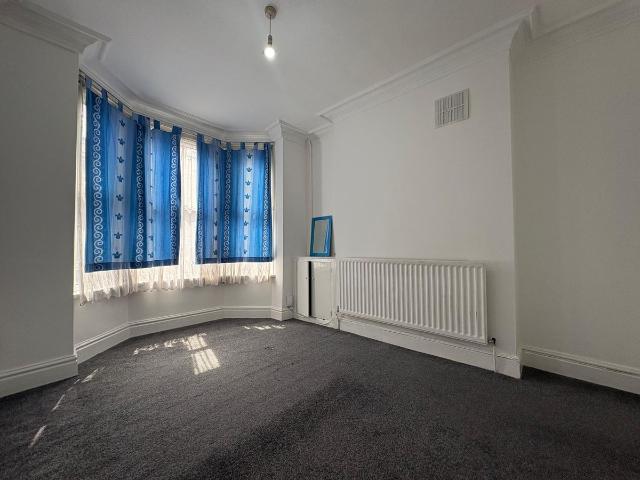 Cambridge Street, Leicester LE3, 1 bed flat to rent, £650 pcm | PrimeLocation