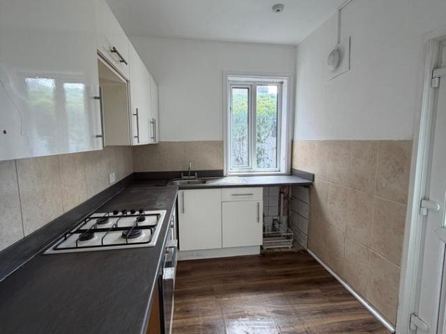 Cambridge Street, Rotherham S65, 2 bed end terrace house to rent, £750 pcm | PrimeLocation