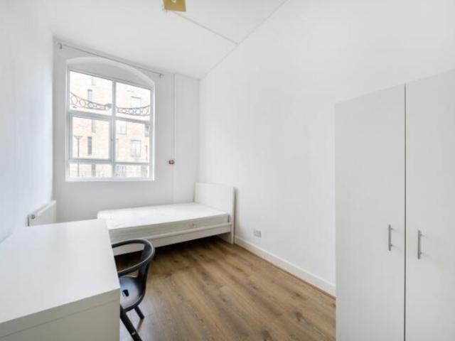 Cambridge Road, West Kilburn, London NW6, 2 bed flat to rent, £2,301 pcm | PrimeLocation