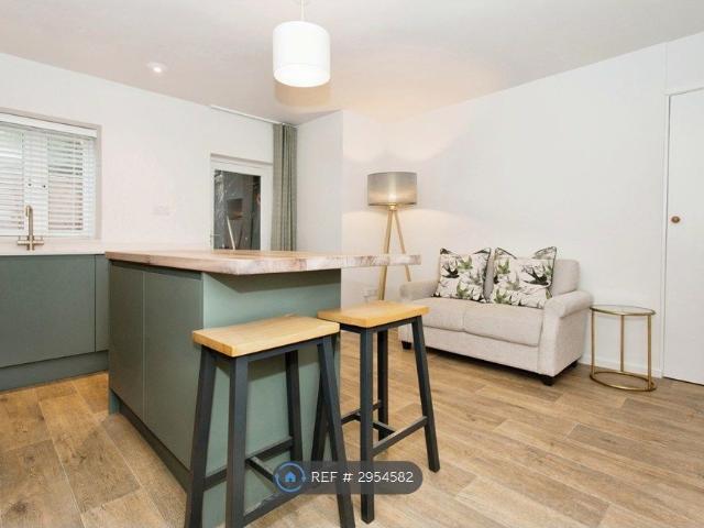 Cambridge Road, Cambridge CB3, 1 bed terraced house to rent, £1,450 pcm | PrimeLocation