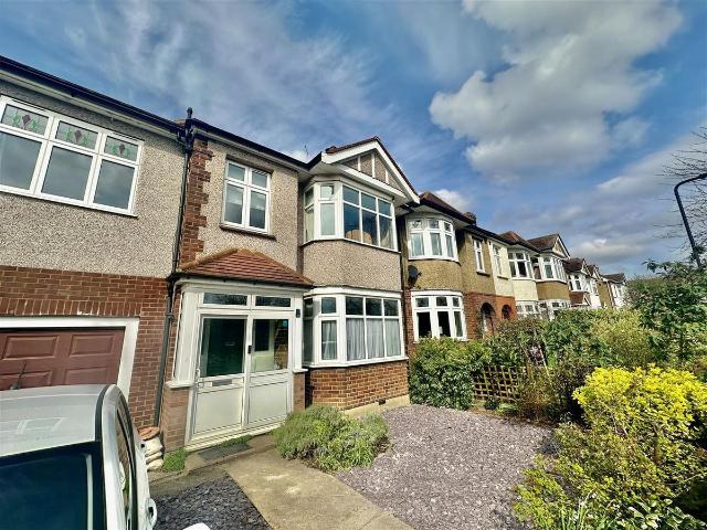Cambridge Road, Chingford E4, Room to rent, £995 pcm | PrimeLocation