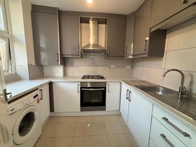 Cambridge Road, Hanwell W7, 4 bed terraced house to rent, £3,300 pcm | PrimeLocation
