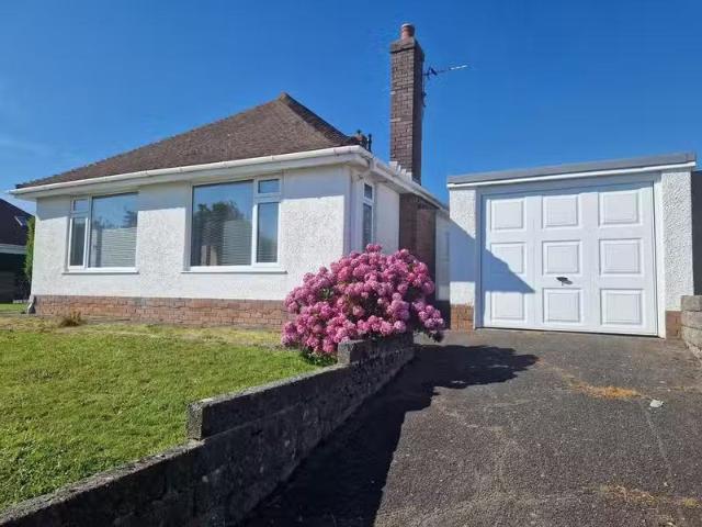 Cambridge Road, Langland 3 bed detached bungalow to rent £1.
