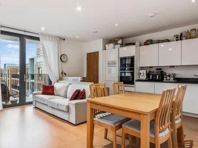 Cambridge Road, London, NW6 5FP, United Kingdom | 2 bed apartment for rent #139622969 | Rentberry