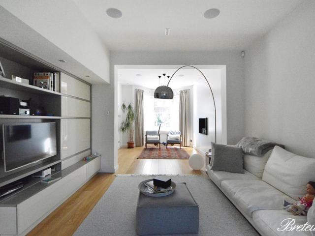 Cambridge Road, London, SW11 5 bed terraced house to rent £8,850 pcm £2,042 pw