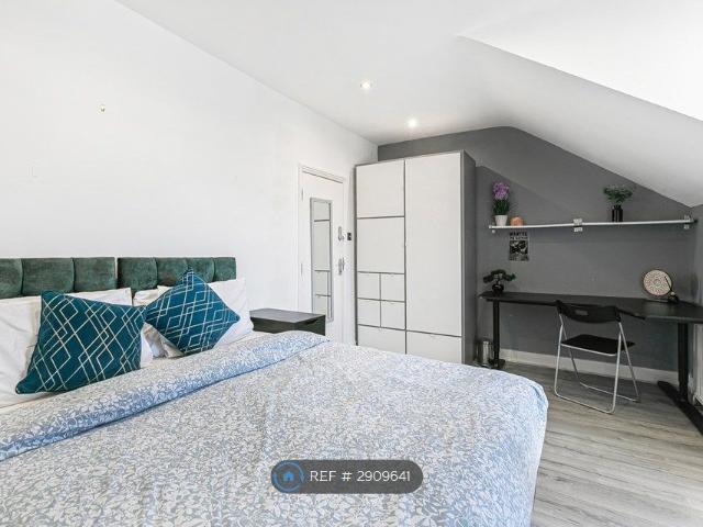Cambridge Road, New Malden KT3, Room to rent, £850 pcm | PrimeLocation