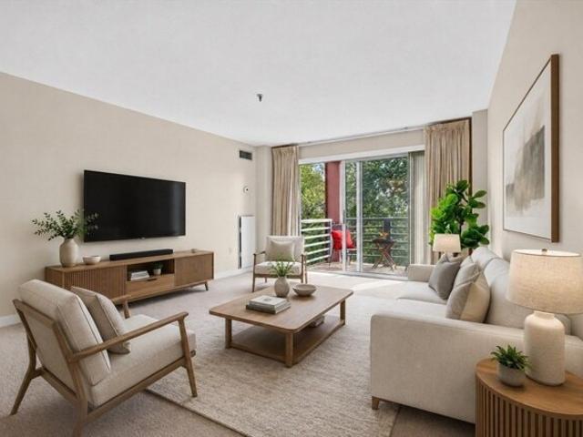 Cambridge Rd Apt,woburn, Condo For Sale