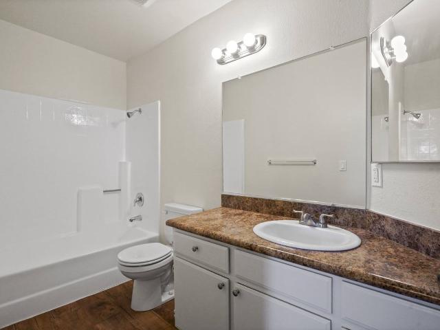 Cambridge Terrace 2 Bedroom Apartment for Rent at 3233 W Lincoln Ave, Anaheim, CA 92801