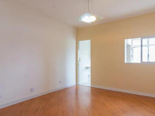 Cambucí Apartamento amplo de 2 dormitórios, 72m2, sem elevador