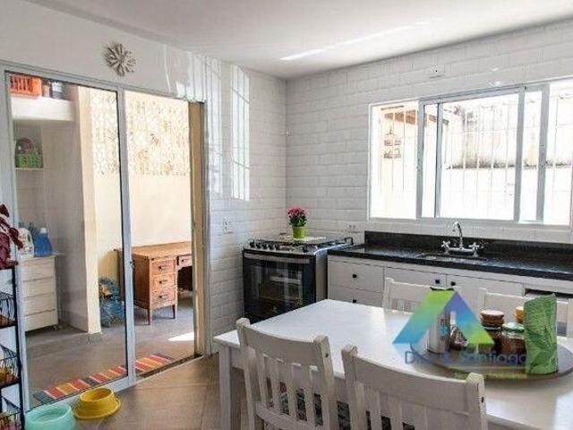 Cambuci Casa 205M², 2 dormitórios, varanda gourmet, 3 vagas, ótima localização e valor !