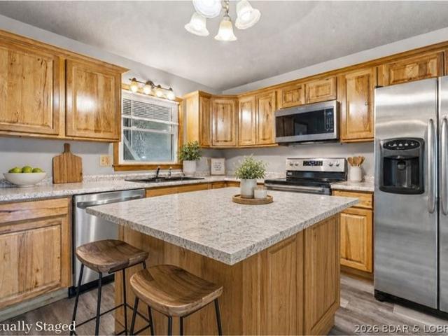 Camdenton, MO 65020