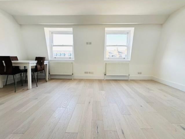 Camden High Street, Camden Town NW1, 1 bed maisonette to rent, £2,250 pcm | PrimeLocation