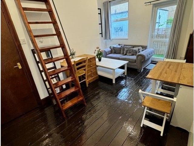 Camden High Street, London NW1, 1 bed flat to rent, £1,600 pcm | PrimeLocation