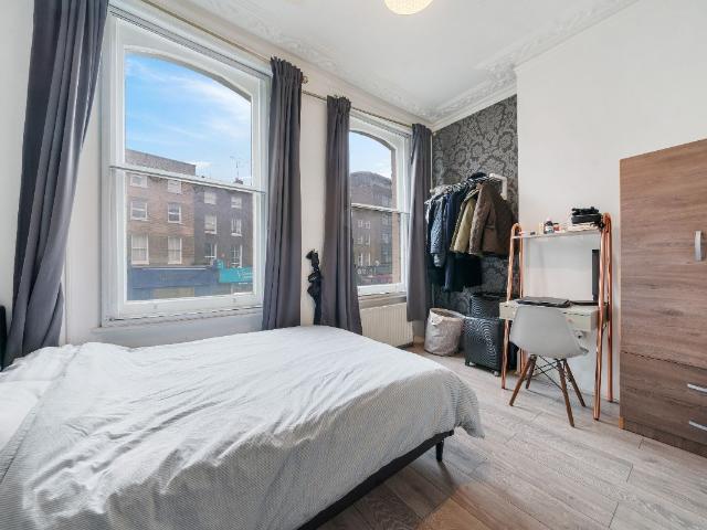 Camden High Street, London NW1, 1 bed flat to rent, £1,845 pcm | PrimeLocation