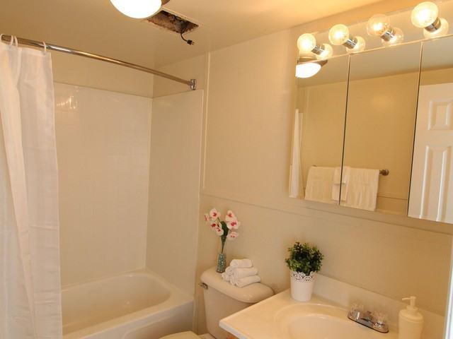 Camden Hills 2 Bedroom Apartment for Rent at 136 Wellington Lakes Dr, Fredericksburg, VA 22401