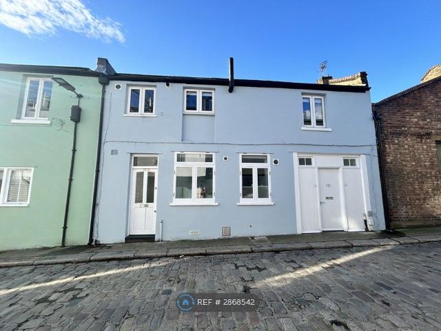 Camden Mews, London NW1, 1 bed flat to rent, £2,200 pcm | PrimeLocation