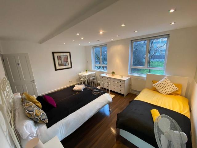 Camden Street, London NW1, 2 bed flat to rent, £4,000 pcm | PrimeLocation