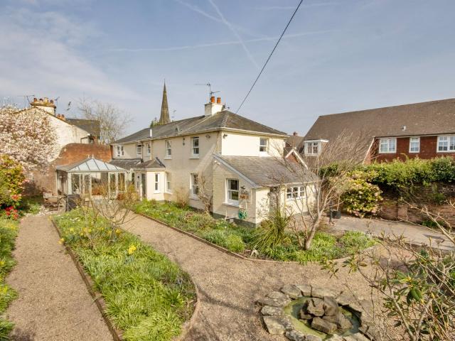 Camden Park, Tunbridge Wells, Kent TN2, 4 bed detached house to rent, £5,000 pcm | PrimeLocation