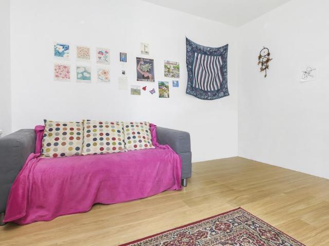 Camden Park Road, London, NW1 2 bed maisonette to rent £3,350 pcm £773 pw