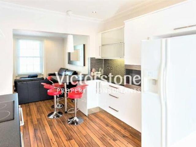 Camden Road, Camden, 2 Bedroom Maisonette