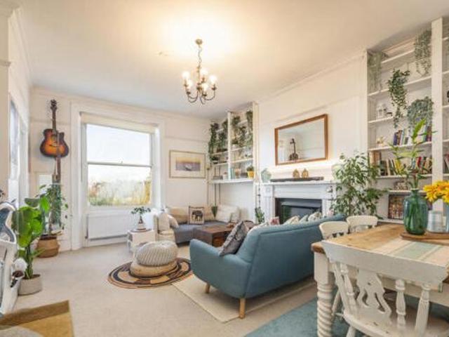 Camden Road, Camden, 2 Bedroom Flat