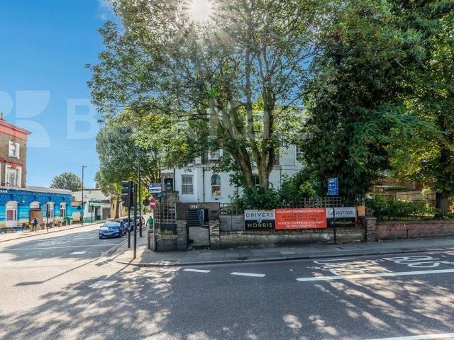 Camden Road, Camden Borders N7, 4 bed flat to rent, £3,575 pcm | PrimeLocation