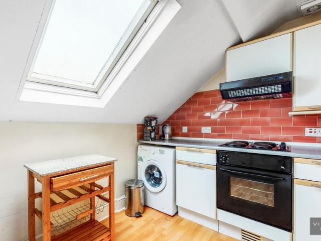 Camden Road, Islington, London, N7 1 bed apartment to rent £1,800 pcm £415 pw