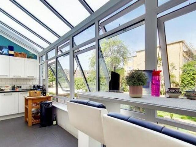 Camden Road, London, 2 Bedroom Apartment