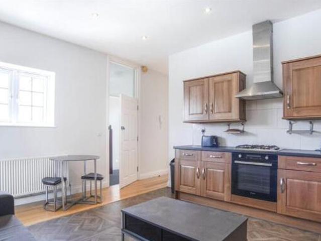 Camden Road, London, 4 Bedroom Apartment