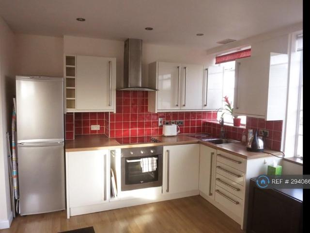 Camden Road, London, NW1 1 bed flat to rent £1,949 pcm £450 pw